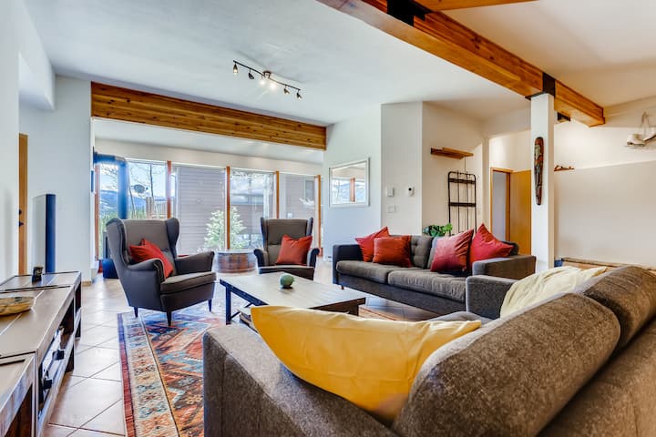 Peak 10: Beautiful, Spacious, Stunning Views - Breckenridge, CO