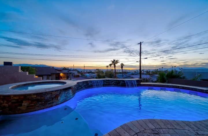 Relax By The Pool After The Lake! Great Beds! - Lake Havasu City, AZ