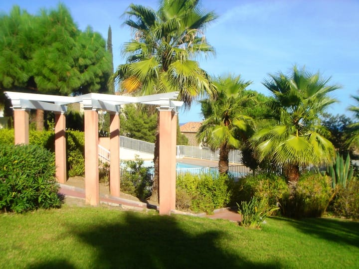 Superbe Appartement Dans Résidence Avec Piscine - Île de Porquerolles