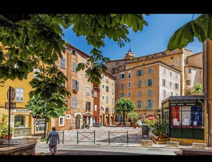 Centre Ville, Appartement 2 Chambres , 4 Personnes - Grasse