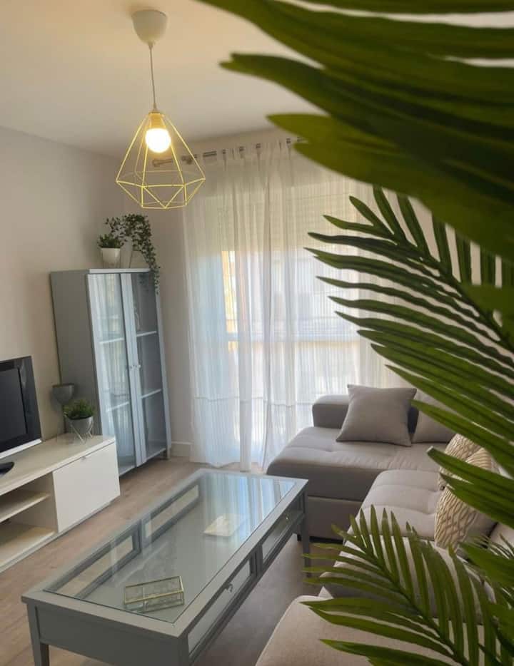 Precioso Apartamento En Sevilla, Céntrico Y Nuevo - Seville, Spain