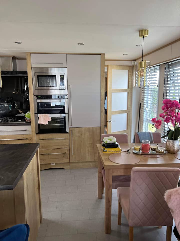 Beautiful Home Feel Caravan In North Denes Suffolk - Lowestoft