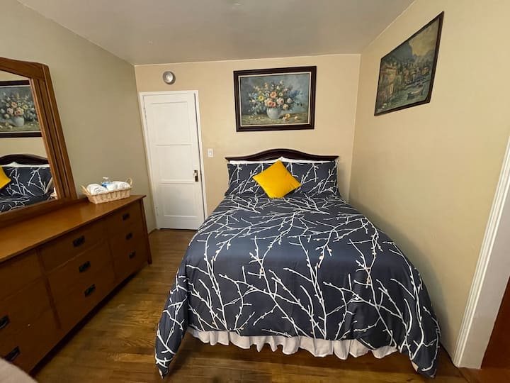 Starlight Room - Tustin, CA