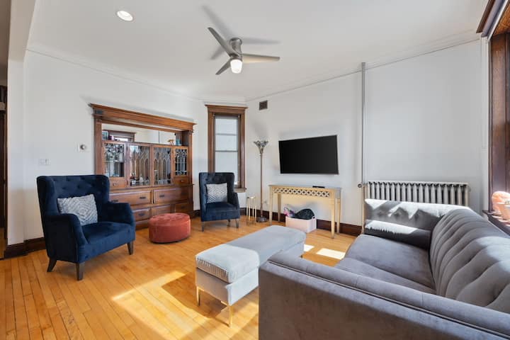 Huge Restored Humboldt Park Mansion - Park Views! - Chicago, IL