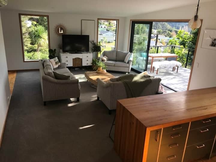 A Beach Get-away That Has It All - Pauanui