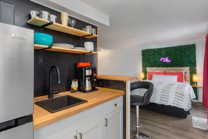 2 Min Walk To Waikiki Beach Gear Included! - Honolulu