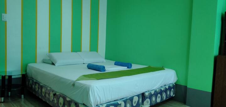 Deluxe Double Room  With Aircon - Oslob