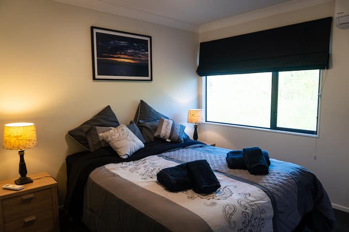 Spacious House In Churton Park - Wellington