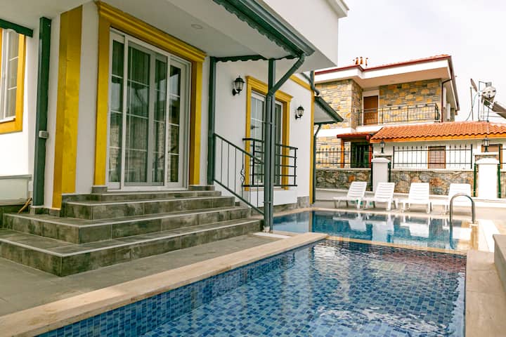 Villa Roses ÇEtibeli - Akyaka