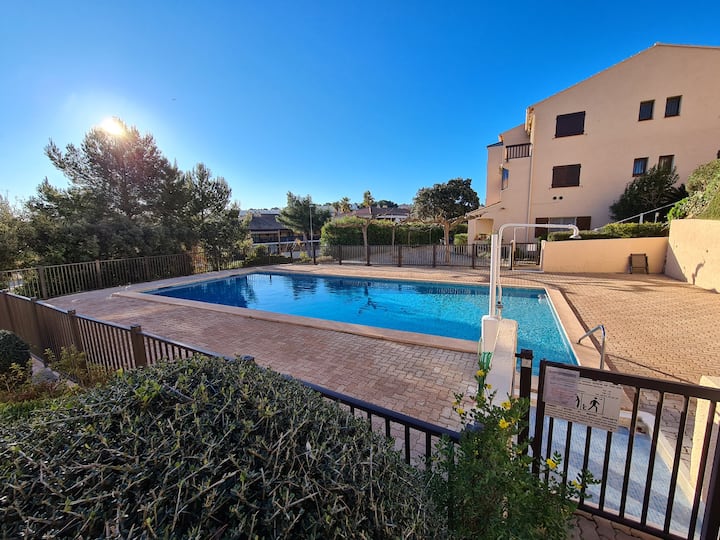 T2 Vue Mer Dans Résidence Avec Piscine - Porquerolles