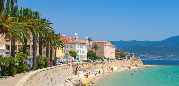 Studio Calme Centre Ajaccio – Plage Et Port à Pied - Ajaccio
