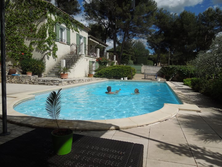 Villa  Au Calme Dans Pinède Avec Grande Piscine - Aix-en-Provence
