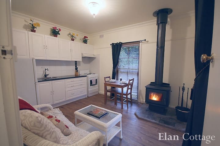 Elan Cottage - Lilydale