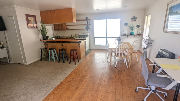 New- Spacious Half Moon Bay Coastal Gem - Half Moon Bay, CA