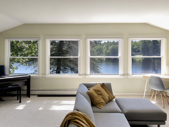 Romantic Lakefront Smart House ★ Breathtaking View - 노팅험