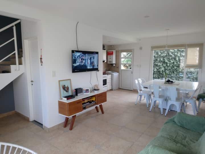 Casa A Dos Cuadra De La Playa En Puerto Madryn - Puerto Madryn