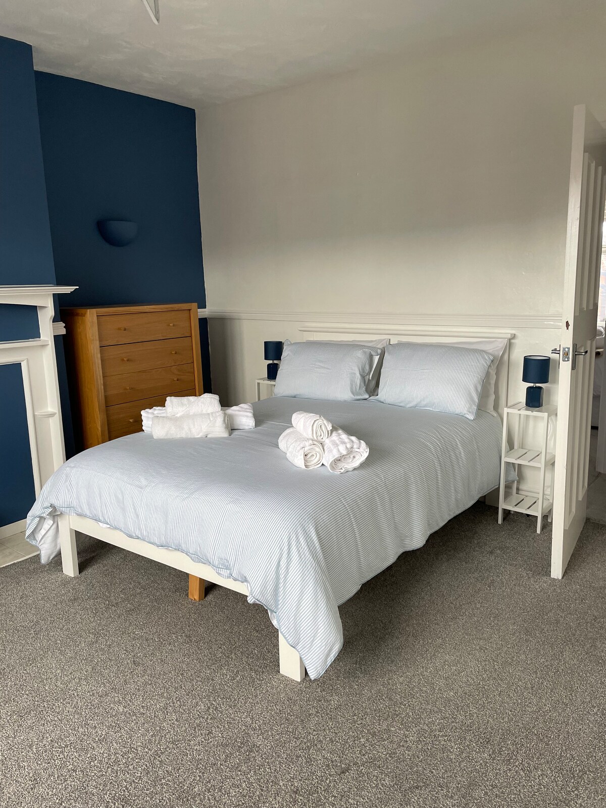 Lytham. Large Top Floor Two Double Bedroom Flat. - Apartments for Rent ...