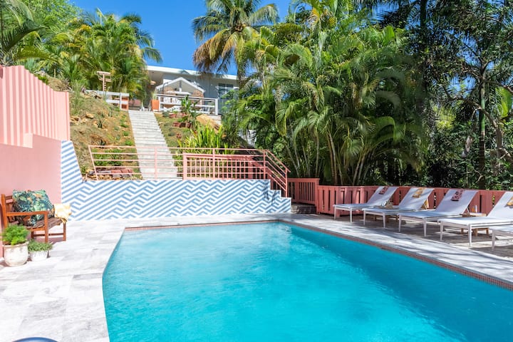 5 Lush Gardens, Pool, Walk To Beach, King Bed - Rincón
