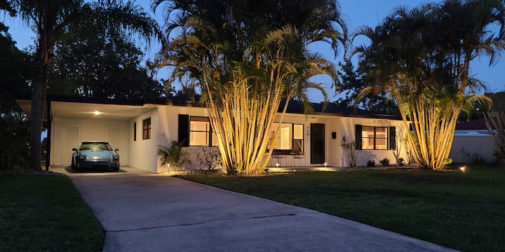 Theclubhouse: Golf Course 3b/2ba By Downtown Melbs - Melbourne Beach, FL