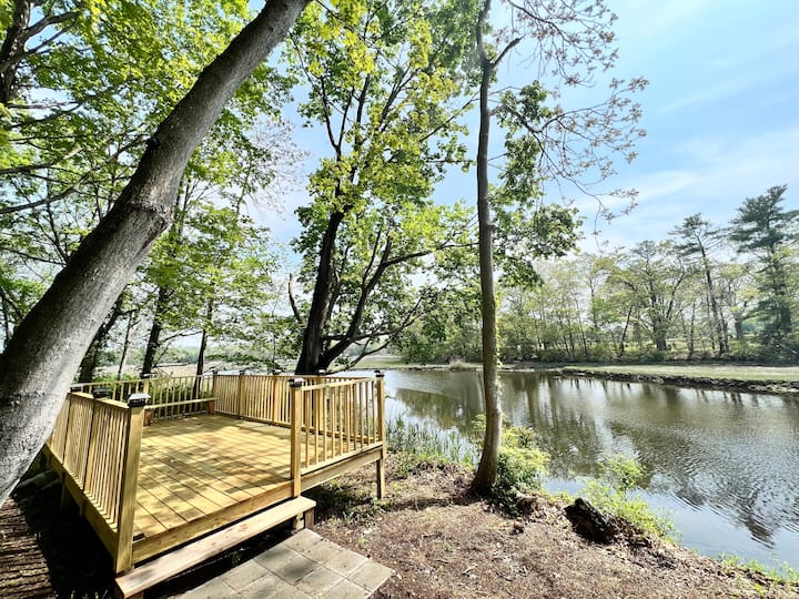 Zaku’s Lake House - Madison, CT