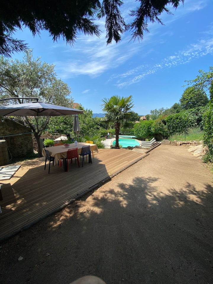 Belle Maison En Pierre Avec Piscine - Vals-les-Bains