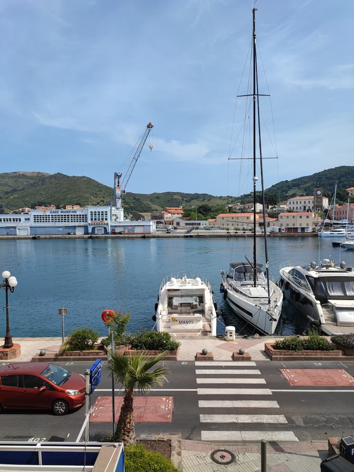 P428 Superbe Appartement En Centre Ville - Port-Vendres