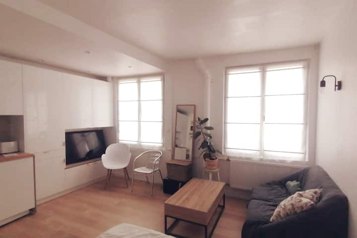 Studio Niché Au Coeur De Paris - Paris