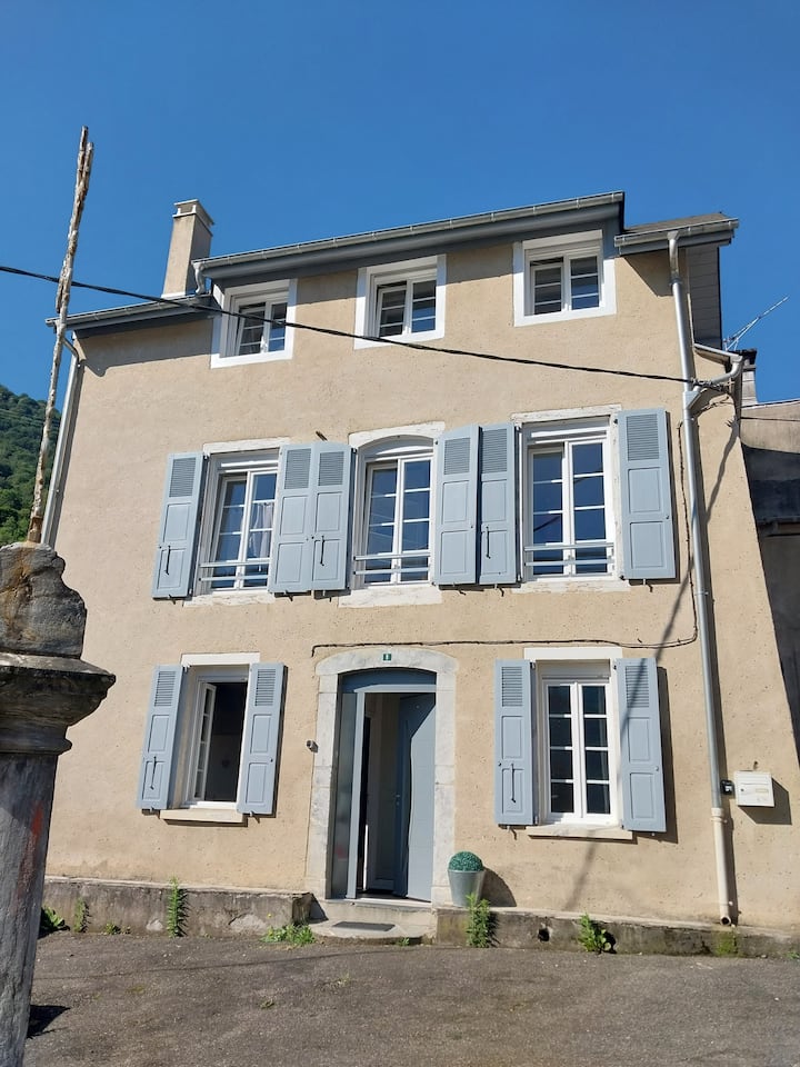 Maison Familiale à La Montagne - Cauterets