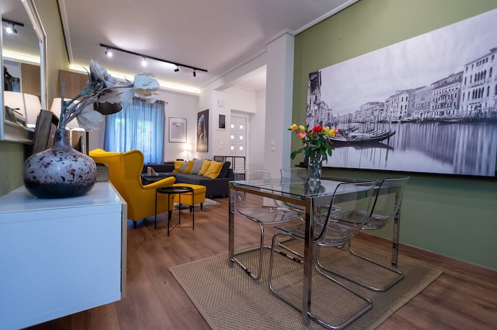 Downtown Luxury Apartment With Backyard - Волос