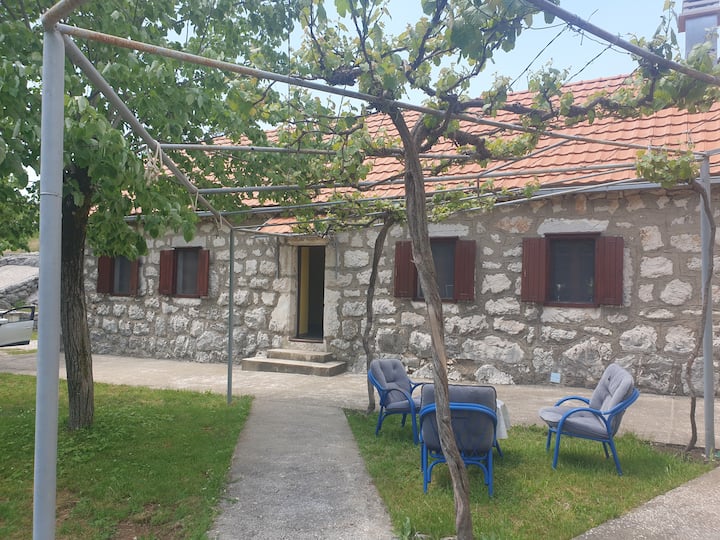 Seocka Kuca - Montenegro