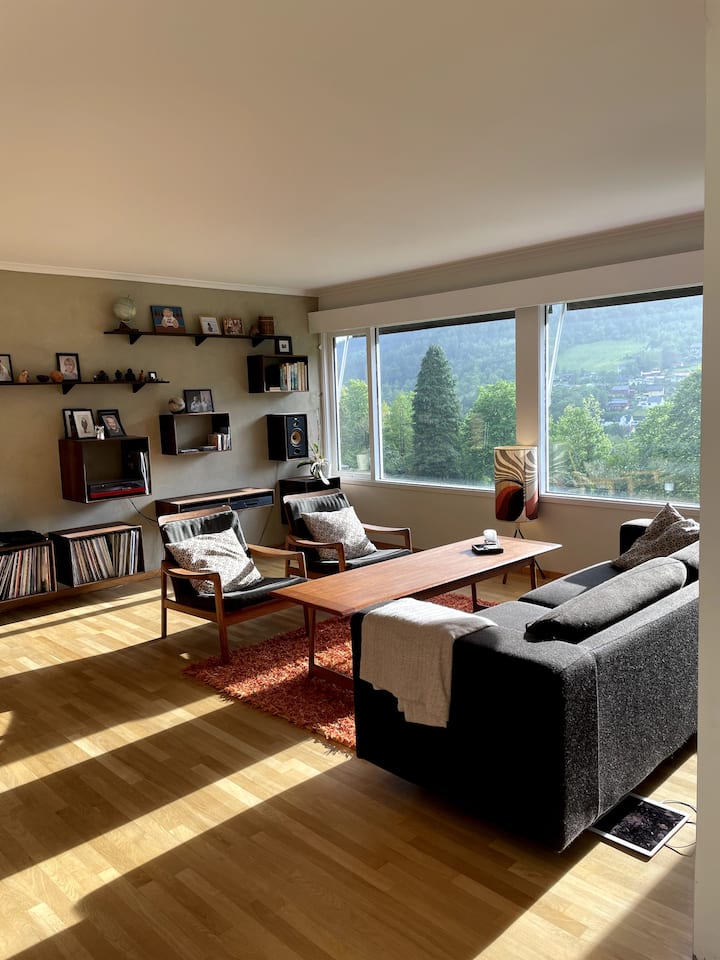 Innholdsrik Bolig Med Egen Hage Nær Bybanestopp - Bergen, Norway