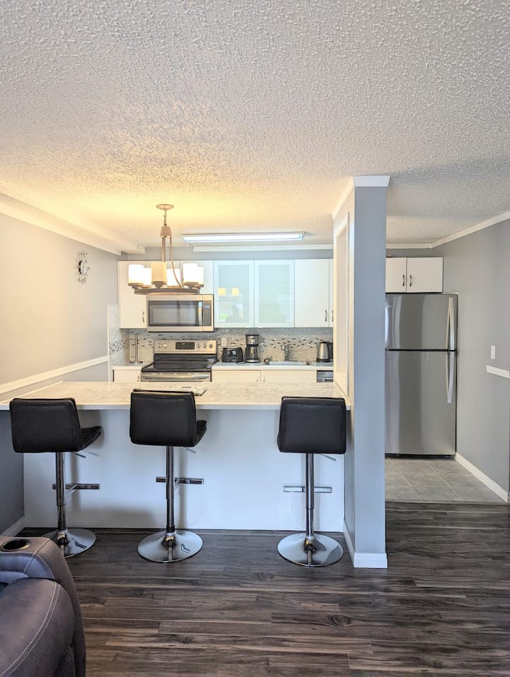 Park & Relax Downtown 2 Bedroom Condo Escape. - Calgary