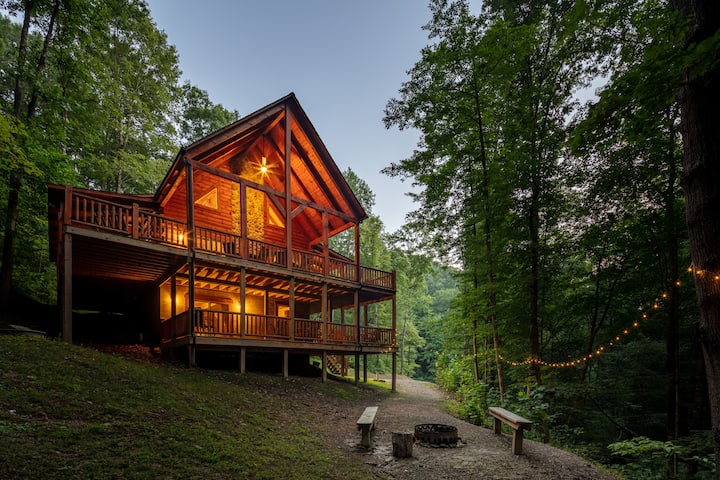 Hocking Hills Paradise 🌲 Hot Tub, Wifi, Near Caves - Hocking Hills State Park, OH