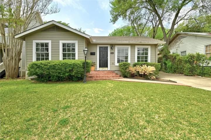 Airy Tarrytown Home - Austin