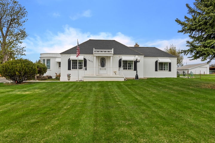 The Classy Country Cottage - Twin Falls, ID