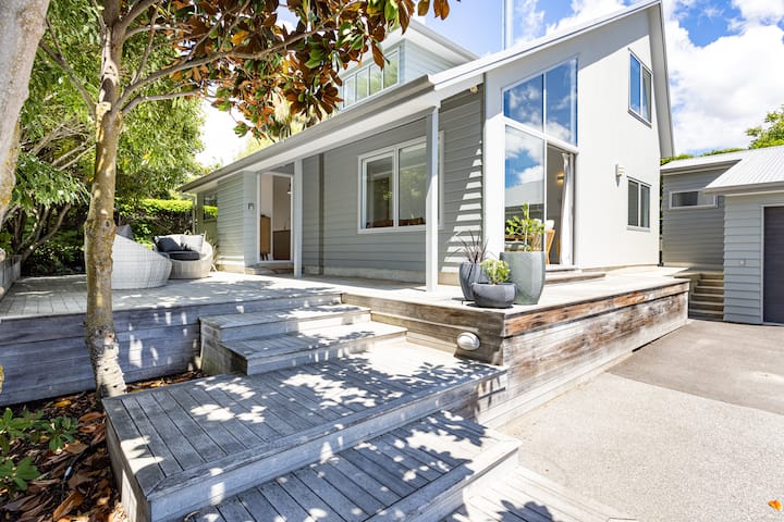 Cosy Home With Indoor Fireplace/ Outdoor Patio - ワナカ