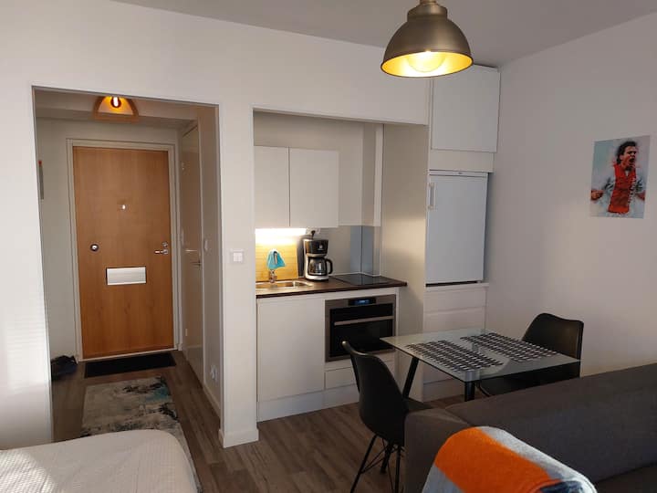 Stylish Apartment With A Balcony In The Center - Lahti