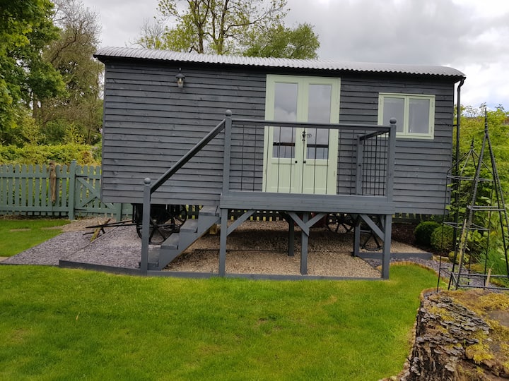 Braeside Shepherd's Hut In Greenhead - Northumberland