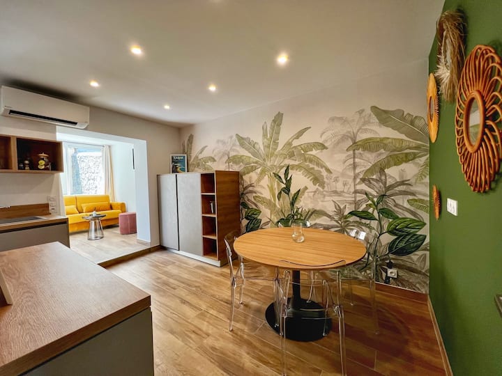 Toulon Mourillon : T2 Jardin, à 400 M De La Plage - Toulon