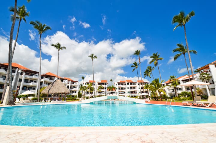 Beautiful 2 Bedroom 2 Bath In A Beachfront Community - Punta Cana
