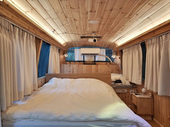 [주카라반] 전북 감성카라반, 진안군 풍혈냉천 오토캠핑장_전주근교 - Campers/RVs for Rent in Seongsu ...