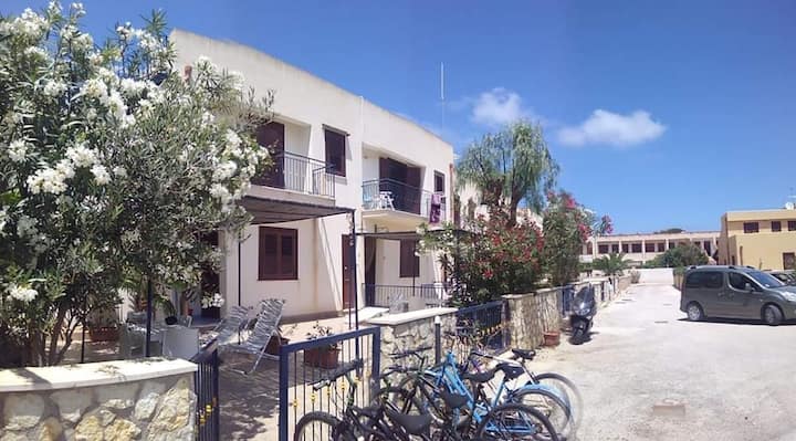 Trilocale 2 Camere, 2 Bagni E Veranda Attrezzata - San Vito Lo Capo