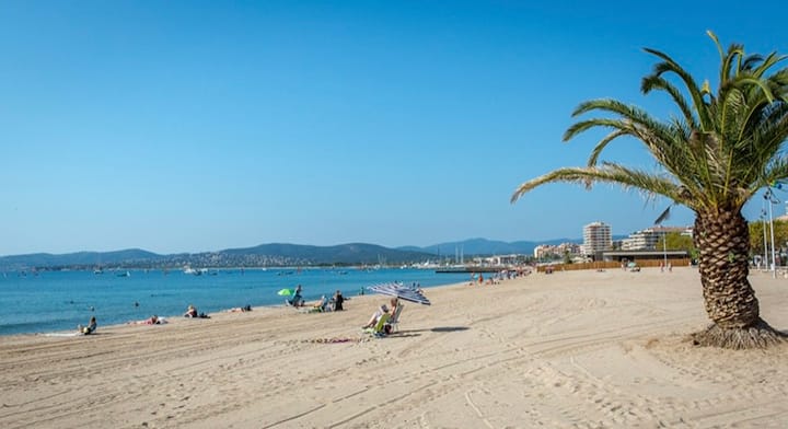 Vue Sur Le Port Et Mer - Balcon Et Parking - Saint-Aygulf
