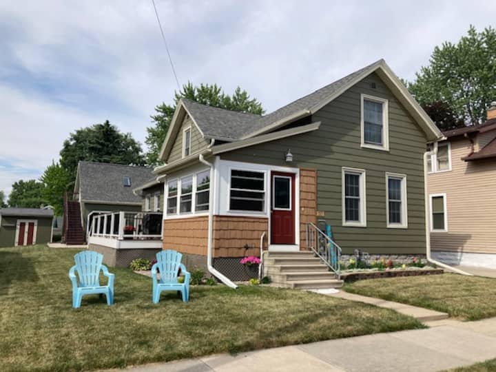 Clean, Comfortable, Close To Eaa - Oshkosh, WI