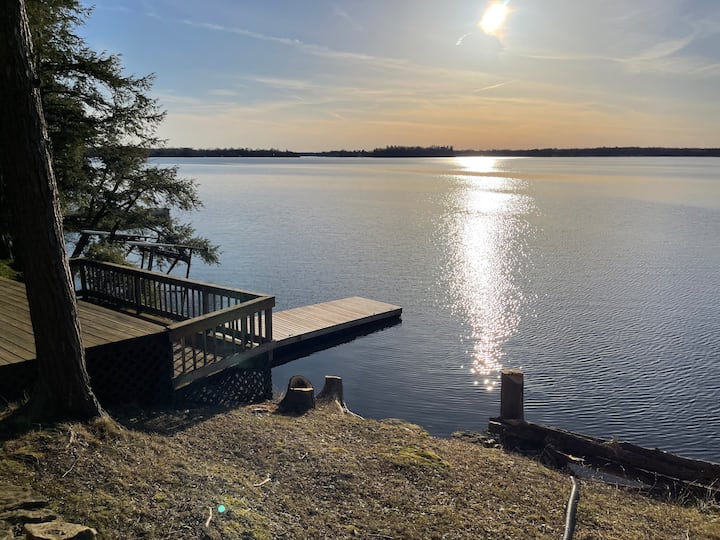 Sunset Lovers Paradise On The Rideau - Smiths Falls