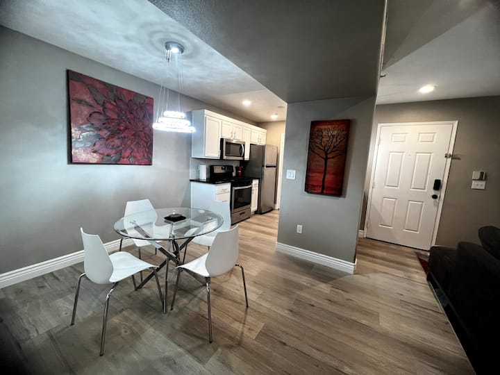 Magnolia Suite Henderson Entire Condo 1/1 - Henderson, NV