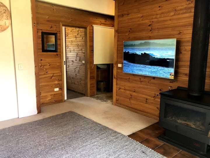 Spacious 3 Bedroom Back House @ Mt Buller Base - Merrijig