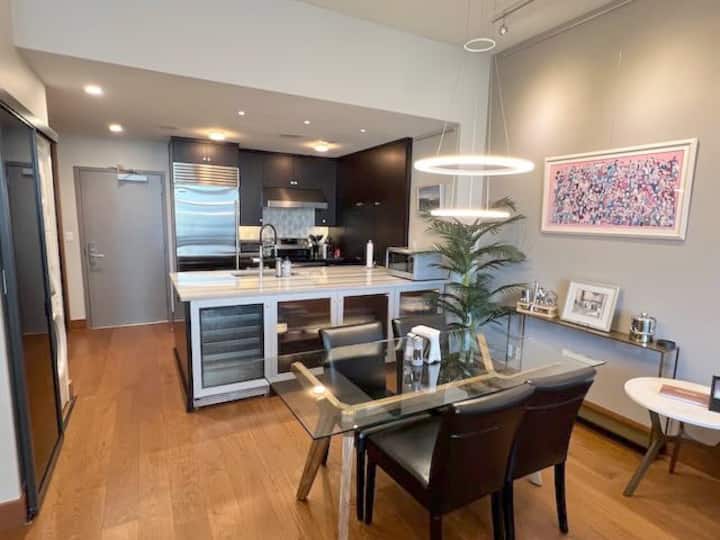 Spectacular 2-bdrm Executive Downtown Penthouse - Denver, CO