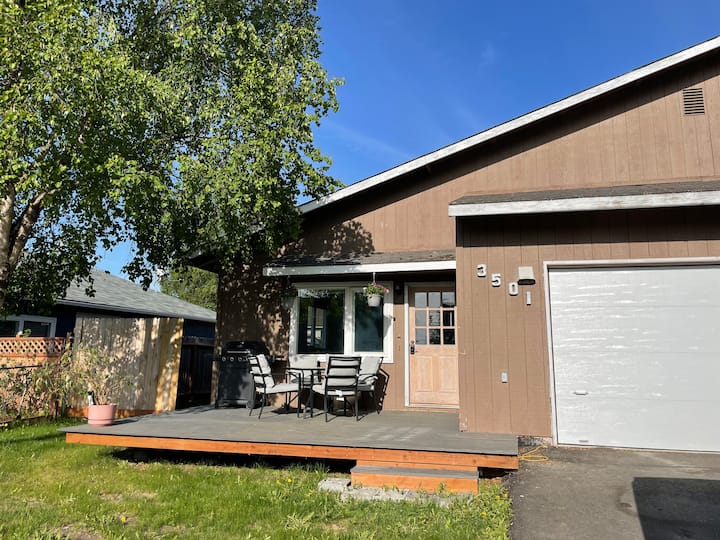 Anchorage Airport Base Camp - Alaska