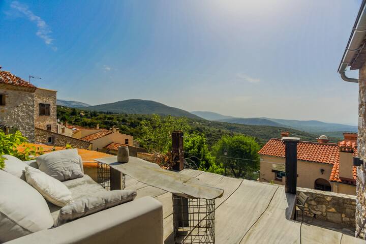 Maison Pittoresque En Pierre - Var